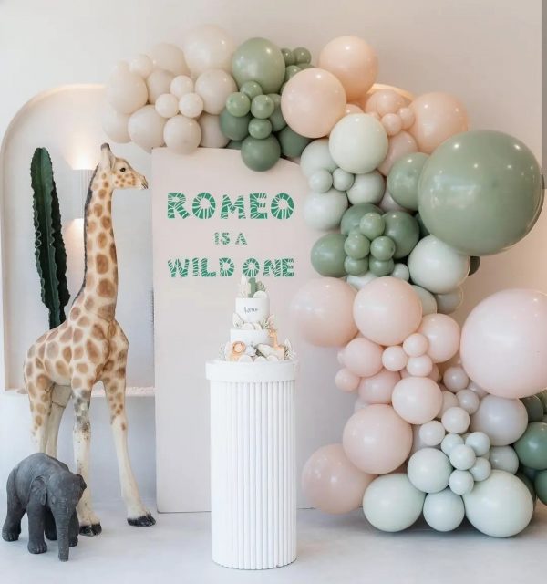 Organic Balloon Garland & Arches – Party Splendour