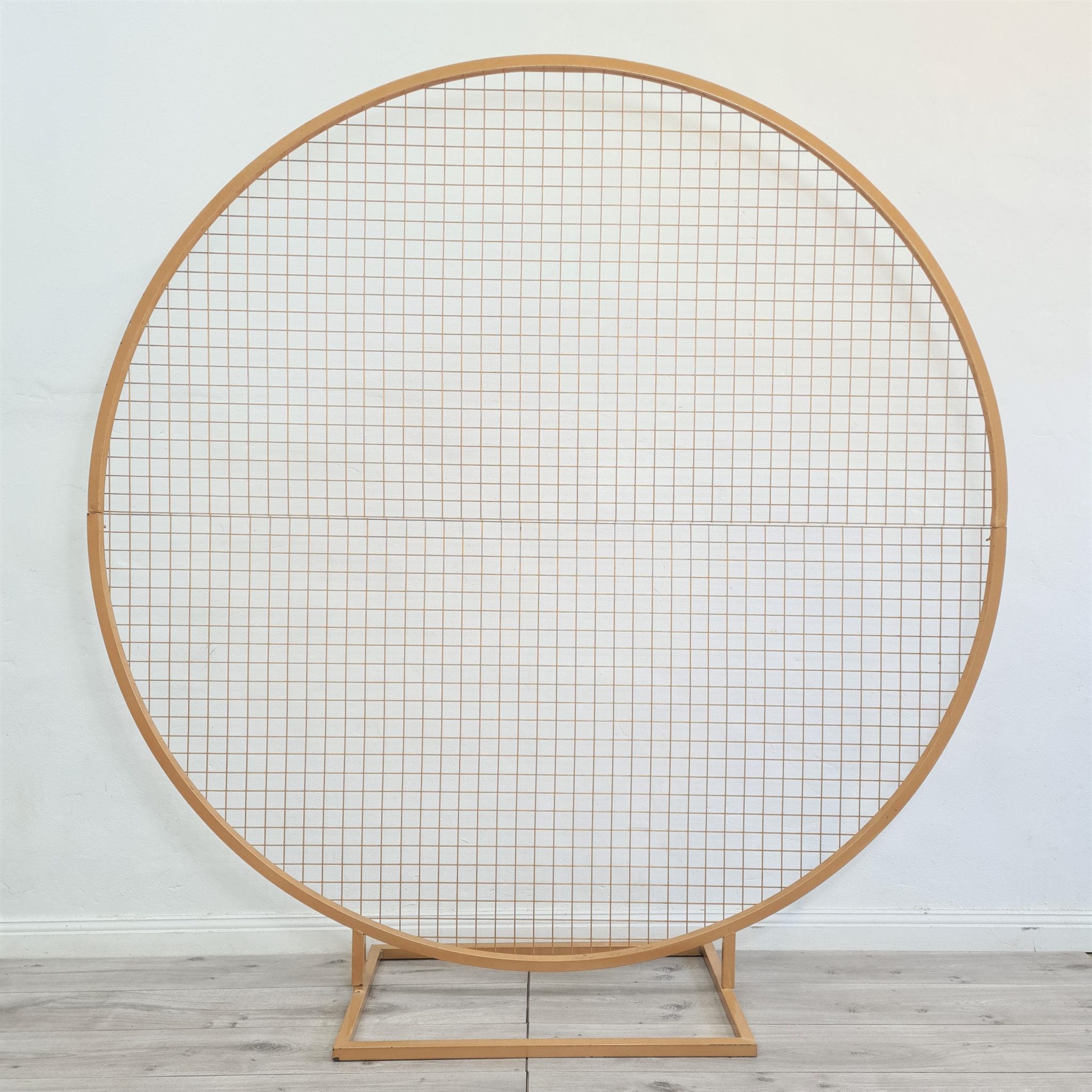 Gold Round Mesh Backdrop - Party Splendour