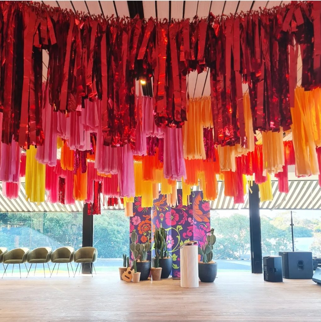 Metallic Red Streamer Garland 3m - Party Splendour